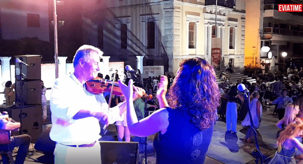 Στη Χαλκίδα ο Νίκος Οικονομίδης και η Κυριακή Σπανού - EVIATIME